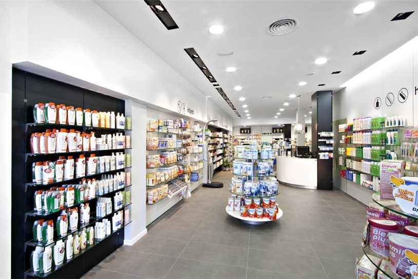 Glass Shelves Retail Pharmacy Interior Design - Retail Shop Interior ...