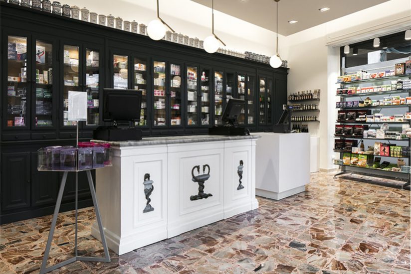 Modern Retail Medical Shop Interior Design - Retail Shop Interior ...