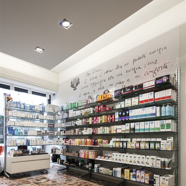 Vintage Small Store Interior Design for Medicine Retail Shop - Retail ...