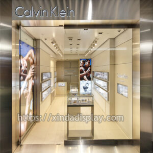 3D Rendering Luxury Watch Store Interior Design - Retail Shop Interior ...