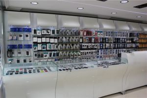 Glass Mobile Display Counter Design - Custom Retail Display Shop ...