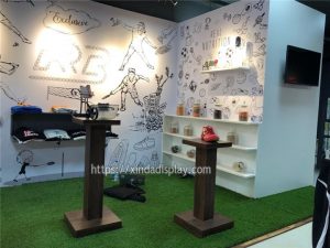 Custom Badminton Racket Shop Design Badminton Shop Fittings ...