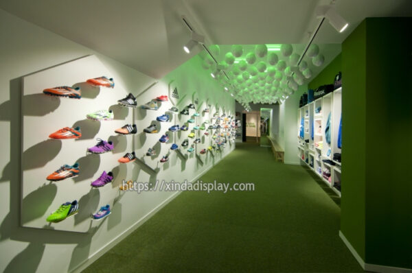 Modern Football Shop Display Fixture Retail Football Store Interior ...